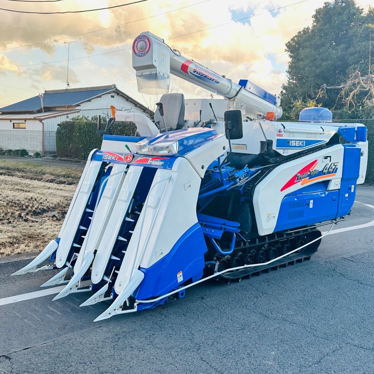 イセキコンバイン447 4条刈 使用時間362h 47馬力 HFG447G−ZATRLW 程度良好(車体)｜売買されたオークション情報、yahooの商品情報をアーカイブ公開 - オークファン ...