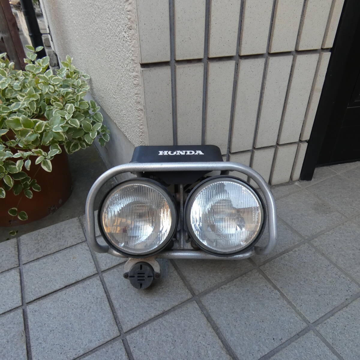 ホンダXLR250R MD22 BAJA純正へットライトASSY(ヘッドライト)｜売買されたオークション情報、yahooの商品情報をアーカイブ公開 - オークファン（aucfan.com）