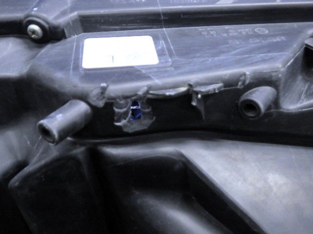 Yahoo!オークション - 2652 ヴォクシー 80 前期 左ライト LED 28-229 8...