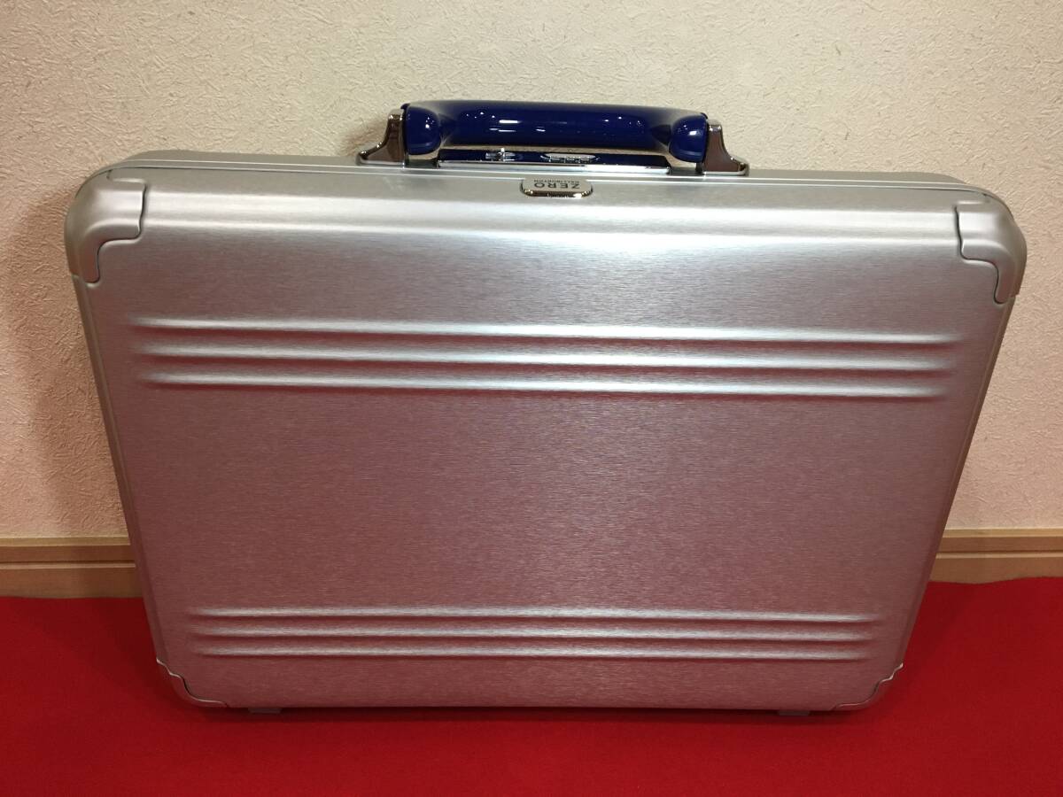 t1151 現行モデル 美品(傷1つ有) ゼロハリバートン ZERO t1151 現行モデル 美品(傷1つ有) ゼロハリバートン ZERO