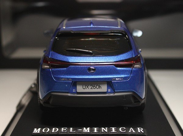 Yahoo!オークション - 全開閉 金属製 青 LEXUS特注 1/18 レクサス UX2...