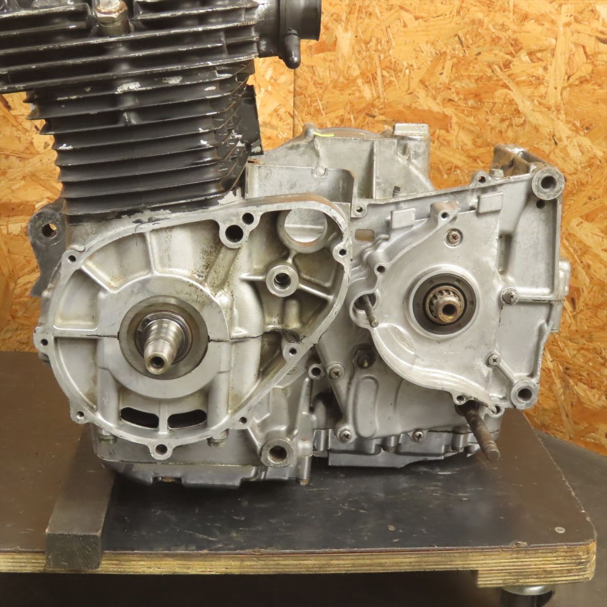 Yahoo!オークション - カワサキ Z1 900Super4 Z1B エンジンASSY レスト...