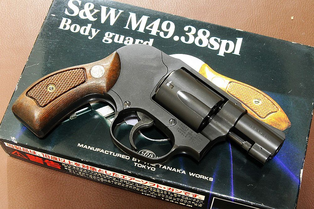 Yahoo!オークション - タナカ ガスガン S＆W M49ボディガード (ペガサ...