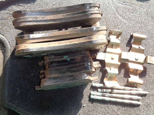 Yahoo!オークション - A45.AMG.キャリパーセット.赤色.ブレンボ.TRW.W...