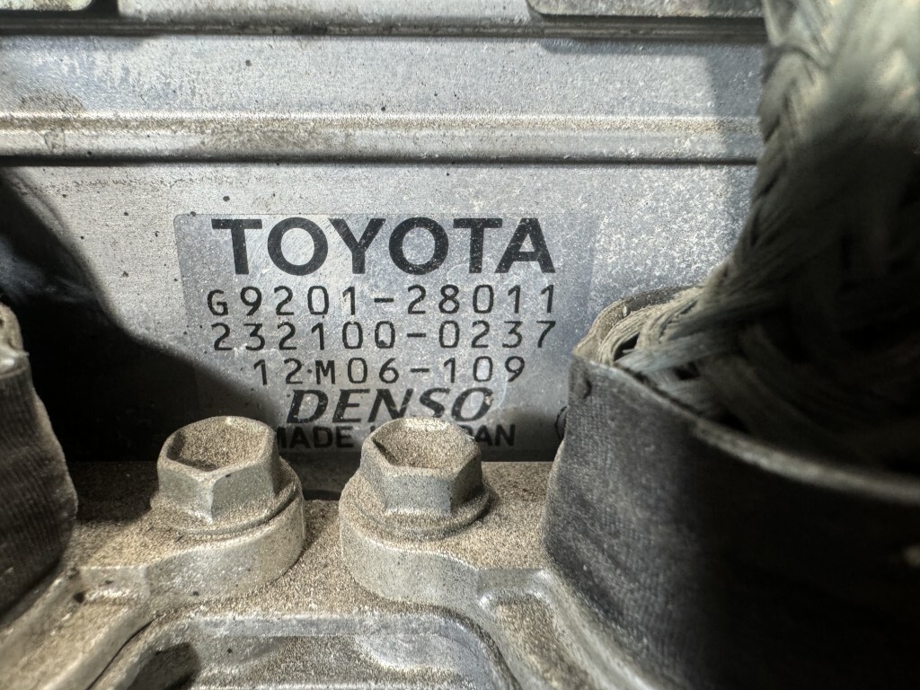 Yahoo!オークション - トヨタ 20 エスティマ ハイブリッド (AHR20) 純...