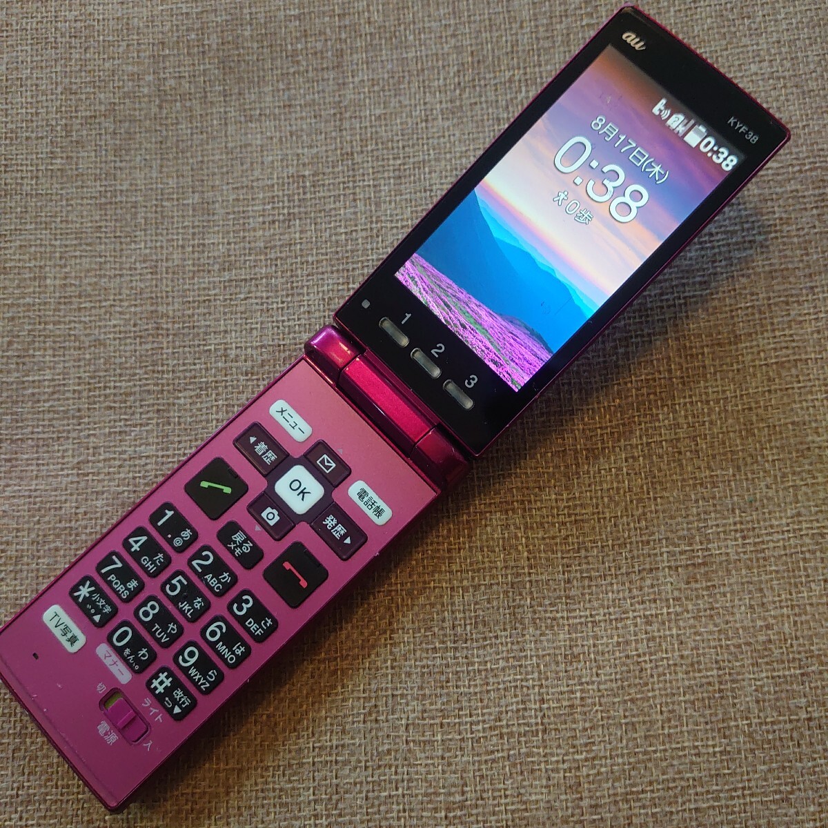 Yahoo!オークション - KYF38 au レッド