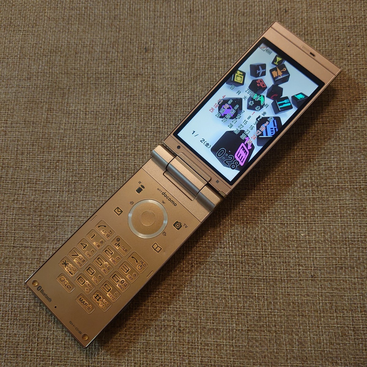 Yahoo!オークション - 美品 SH-01B docomo ゴールド