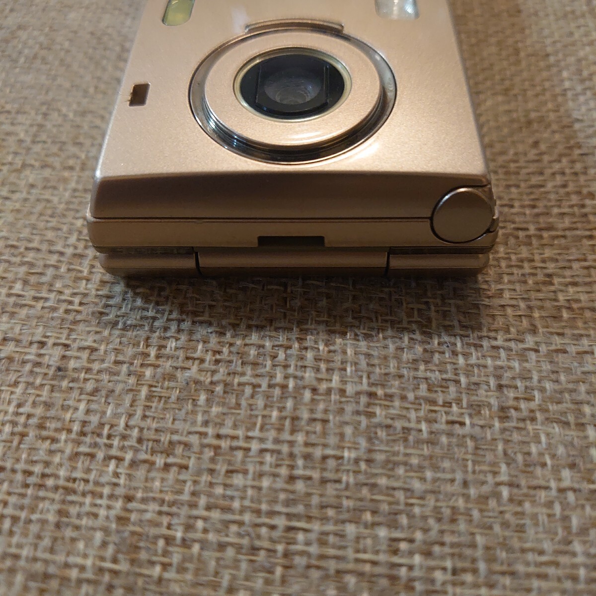 Yahoo!オークション - 美品 SH-01B docomo ゴールド