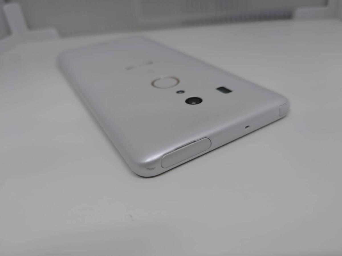 Yahoo!オークション - Fujitsu arrows Be3 F-02L 判定 （J017) ドコモ