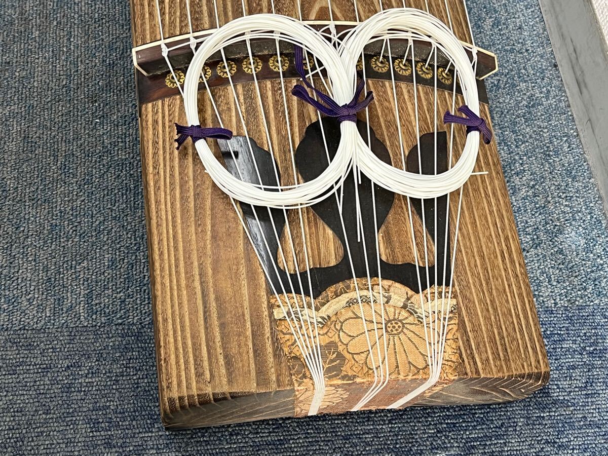 Yahoo!オークション - 高級 和楽器/琴/すだれ彫/13弦/約175cm/大名琴/...