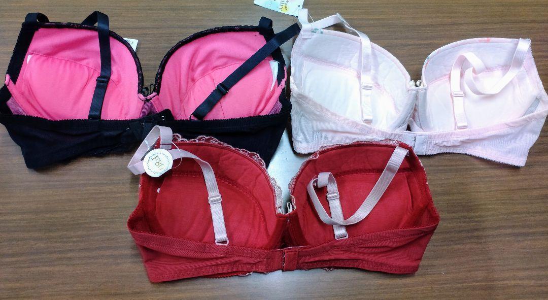 Yahoo!オークション - ブラジャー F80 3枚セット