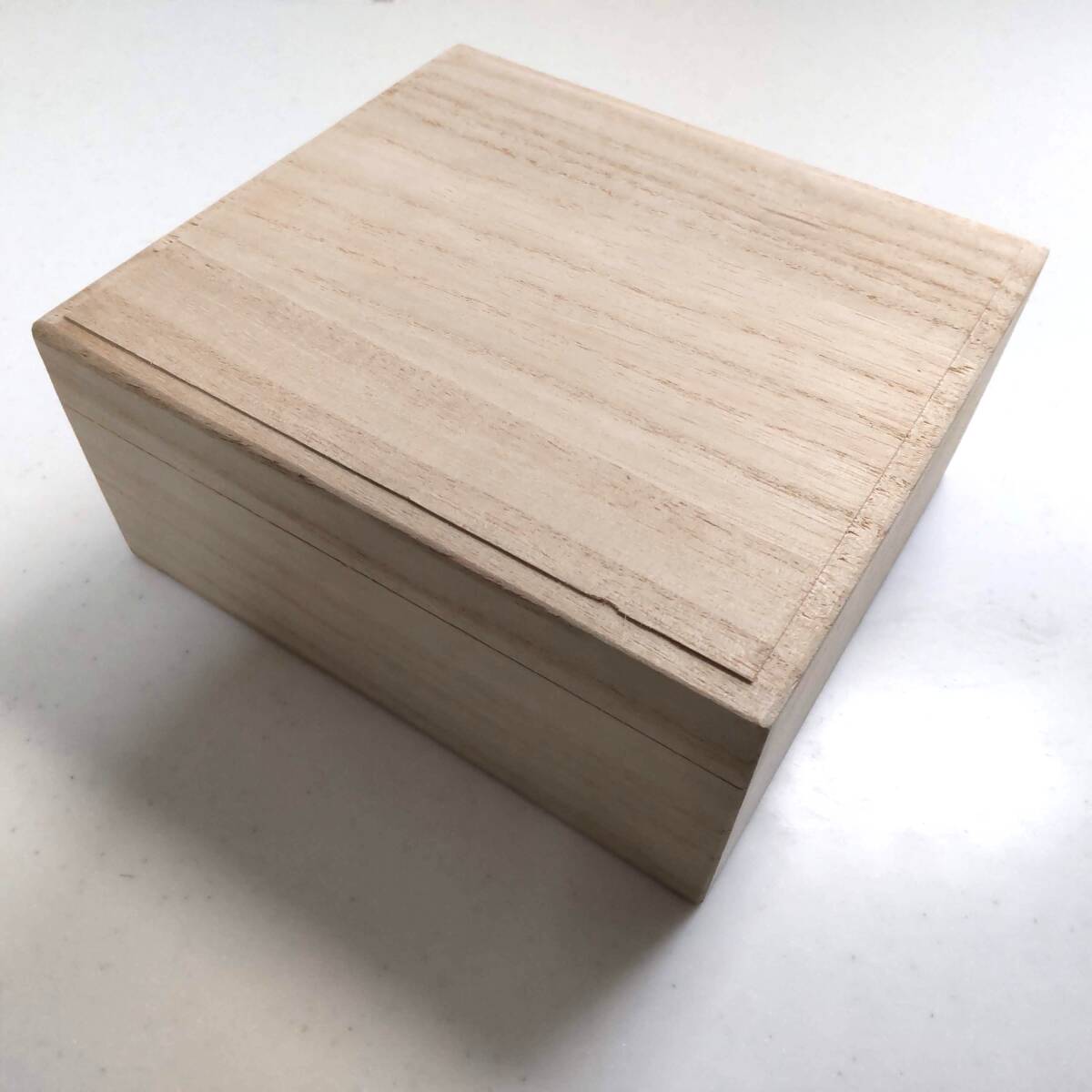 Yahoo!オークション - 桐箱 15.5x17.2x7.8cm