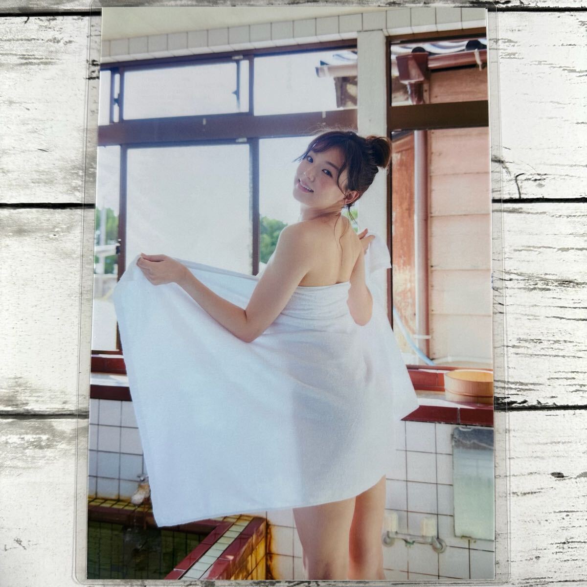 日本代購代標第一品牌【樂淘letao】－[高品質ラミネート処理][ 篠崎愛 ] ヤングチャンピオン烈 2022年 雑誌 切り抜き 12P B5フィルム 水着 グラビア アイドル 芸能人 女優