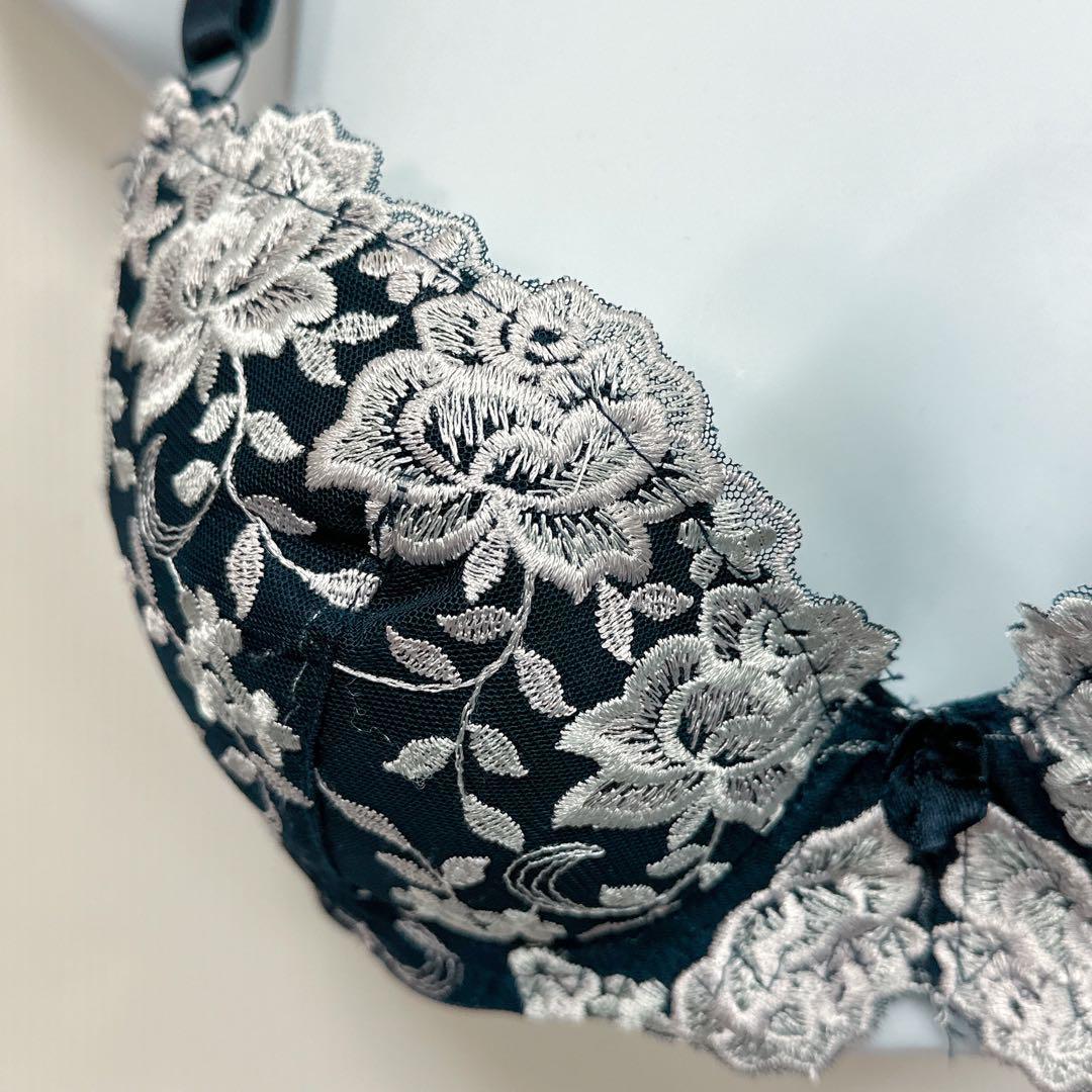 Yahoo!オークション - 新品12849 B80 3/4カップワイヤーブラジャーネイ...