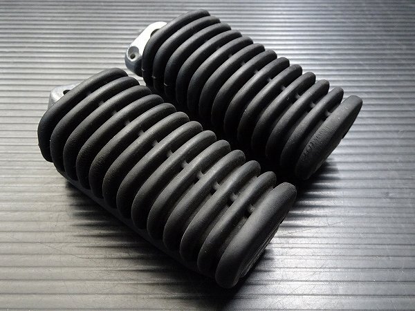 Yahoo!オークション - BMW R1100RT 純正 フロントステップ (BM-A-068)