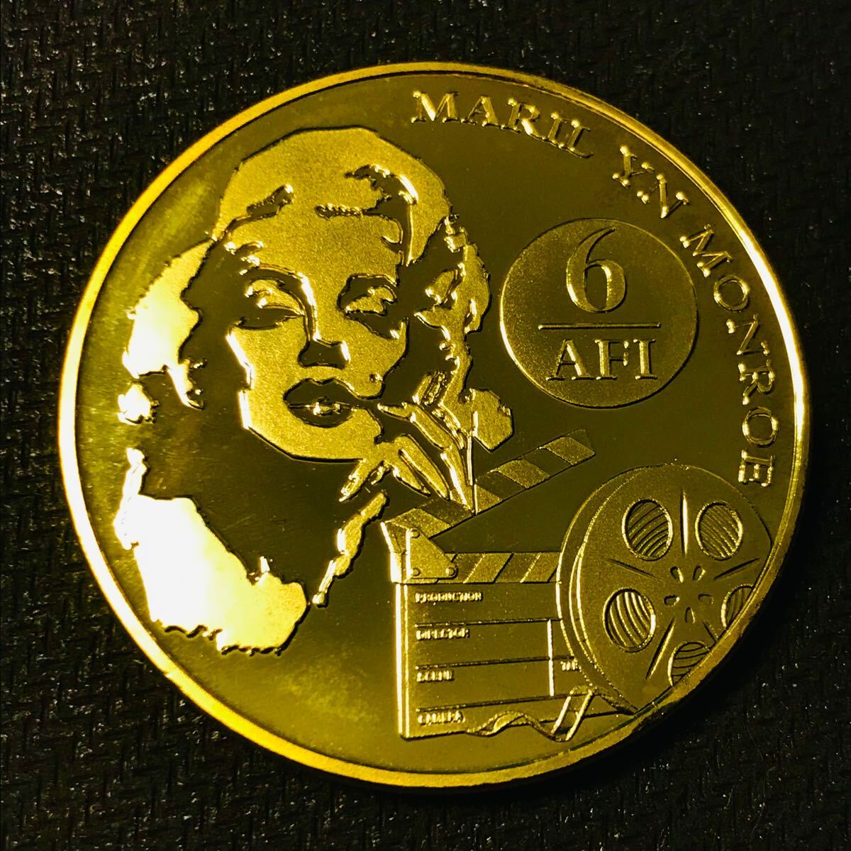 Yahoo!オークション - マリリン・モンロー コレクションコイン 記念メ...