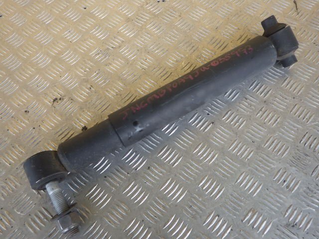 Yahoo!オークション - r696-156 日産 UD トラックス クオン ショックア...