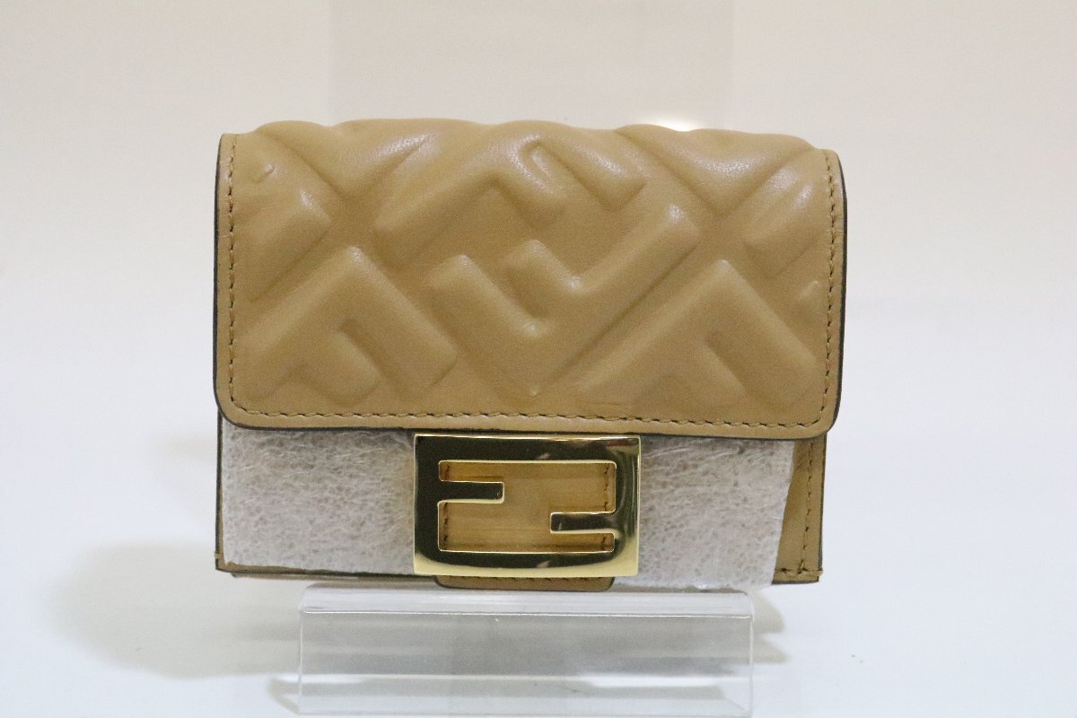Yahoo!オークション - FENDI 3つ折り財布 バゲット 8M0395 AAJD F15KR ...