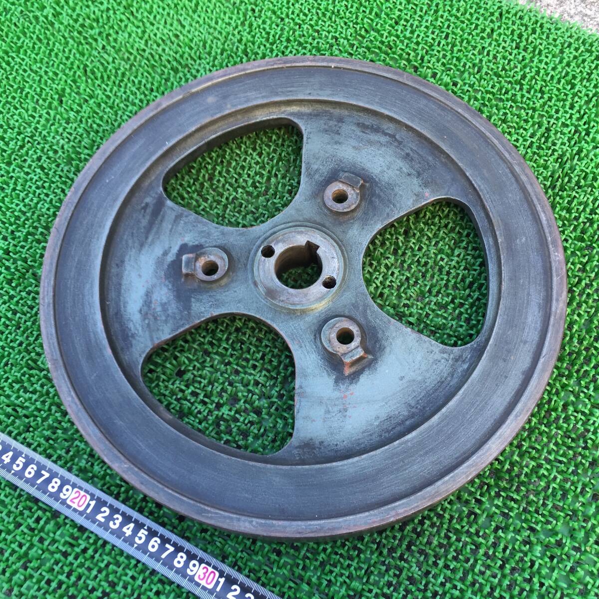 Yahoo!オークション - ヤンマー フライホイール NK2 平プーリー 動輪 ...