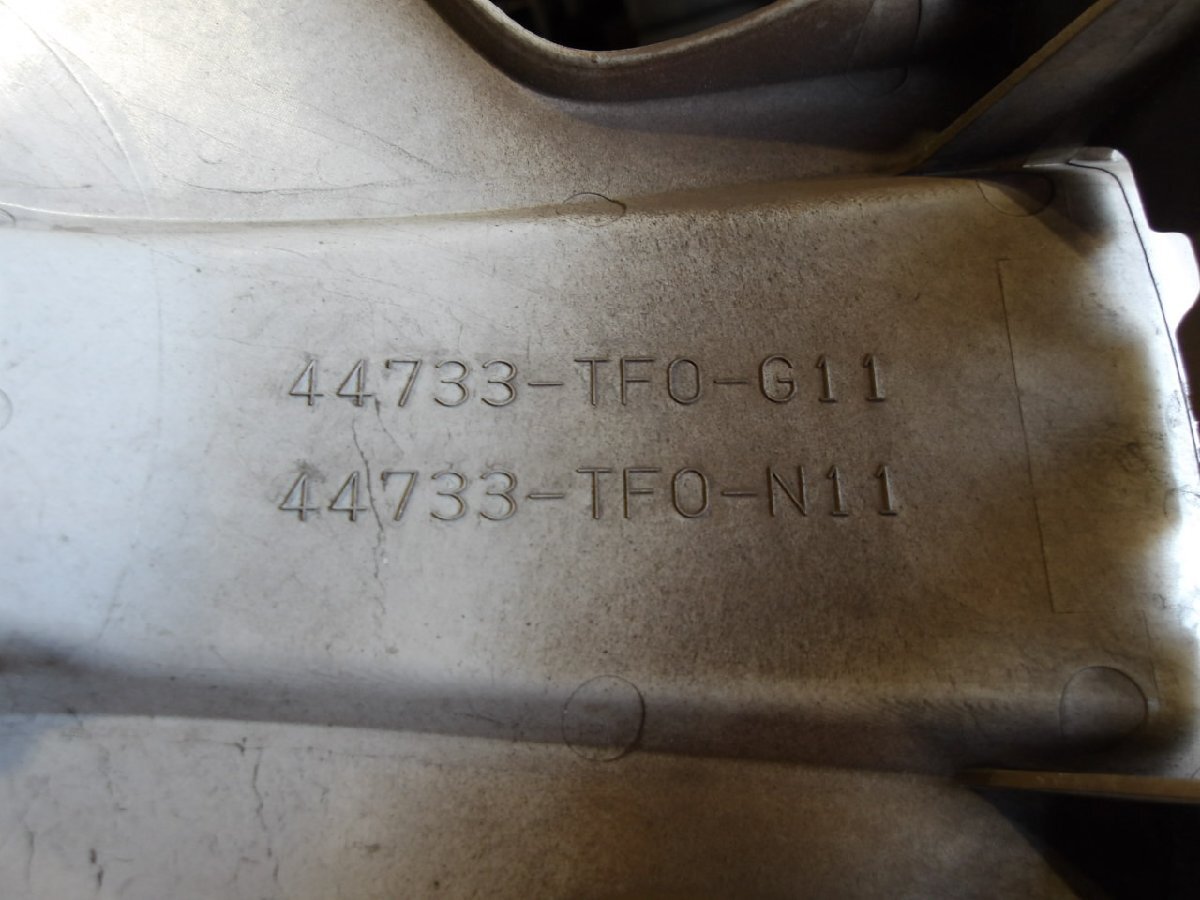 Yahoo!オークション - (R07/01/25-8) Φ 15インチ / ホイールキャップ ...