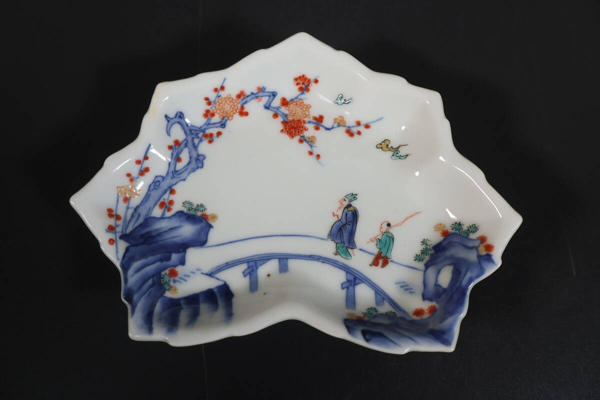 Yahoo!オークション - 【和】(A1382) 時代古作 古鍋島 色絵人物文紅葉...