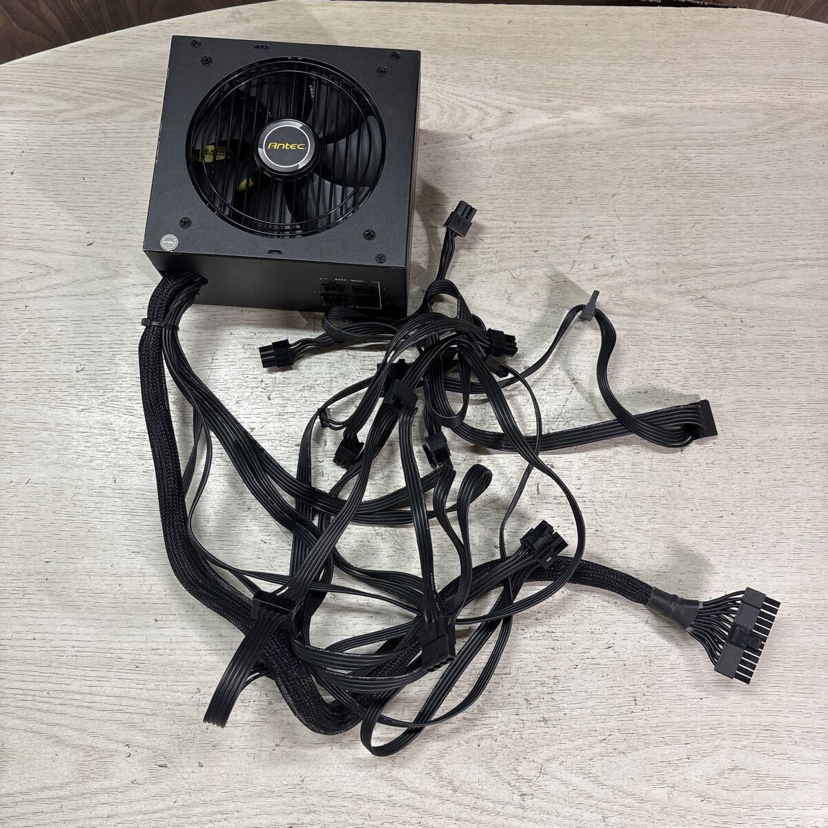 DB1-64 激安 PC 電源BOX Antec NE750G NeoECO EA750G PRO 750W 80PLUS GOLD 電源ユニット 電源テスターにて電圧確認済み 品(750w ...