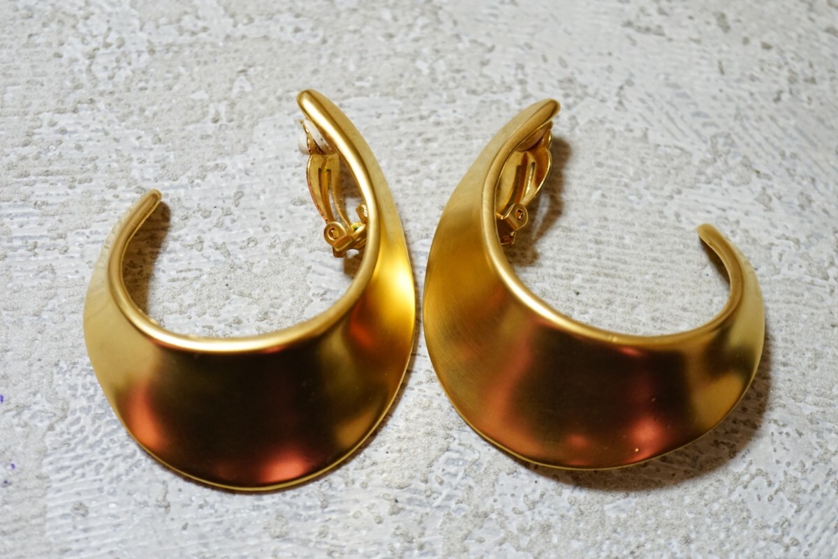 758 ROBERT LEE MORRIS/ロバートリーモーリス RLM 海外製 ブランド ゴールドカラー イヤリング 両耳揃い ヴィンテージ アクセサリー(その他)｜売買されたオークション ...