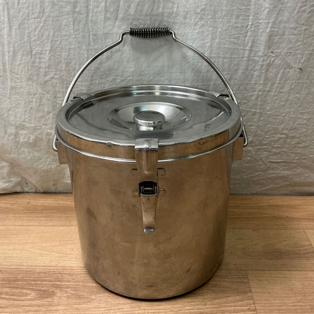 Yahoo!オークション - 【A716】送無 昭和レトロ 学校給食 汁食缶 10.7L...