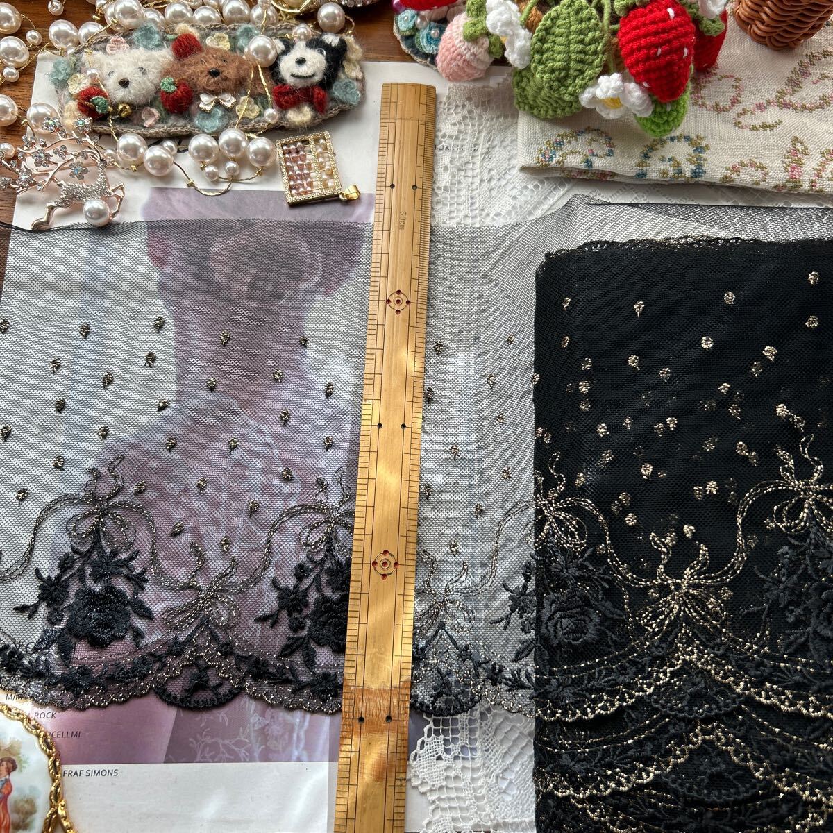 Yahoo!オークション - 1m 金糸入り チュールレース P3-8