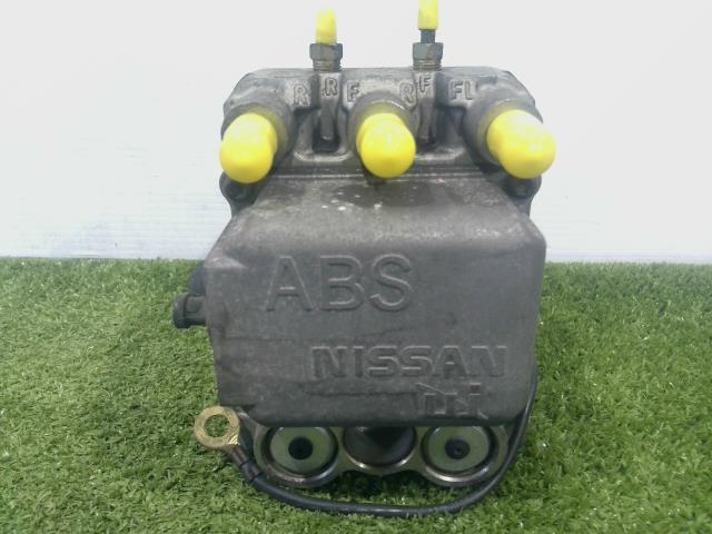 Yahoo!オークション - 日産 ニッサン CY31 Y31 セドリック セダン H10...