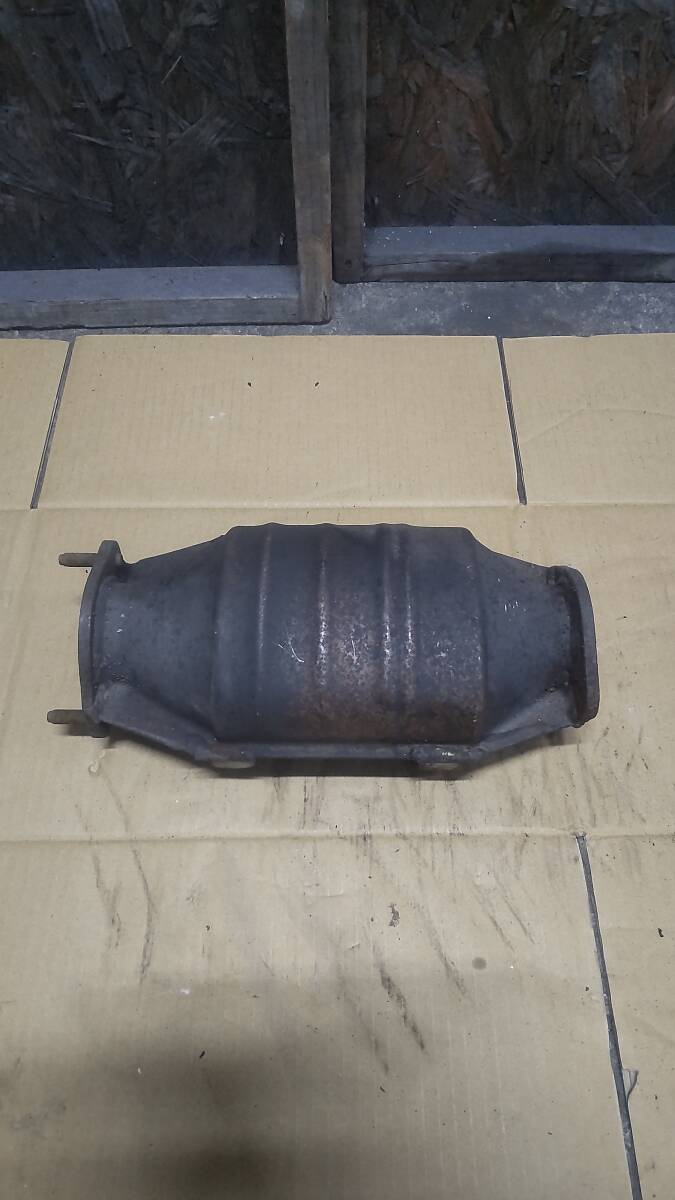 日産 C34 ローレル 純正 触媒 RB25 RB20 SR20 S13 S14 S15 シルビア R32 R33 スカイライン C33 キャタライザー コンバーター(触媒)｜売買された ...