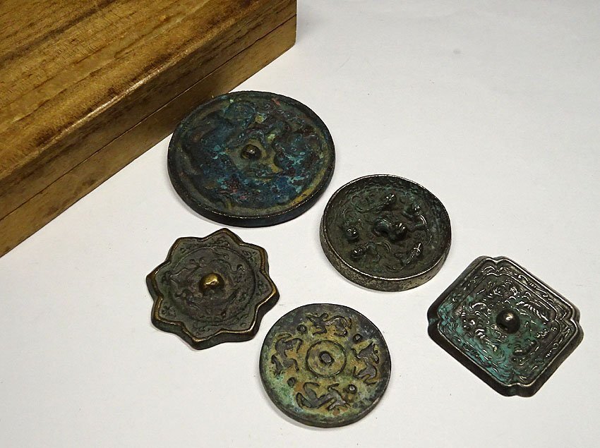 Yahoo!オークション - 緑屋z 中国古玩 古銅 青銅器 古鏡 漢鏡 5点 八稜...