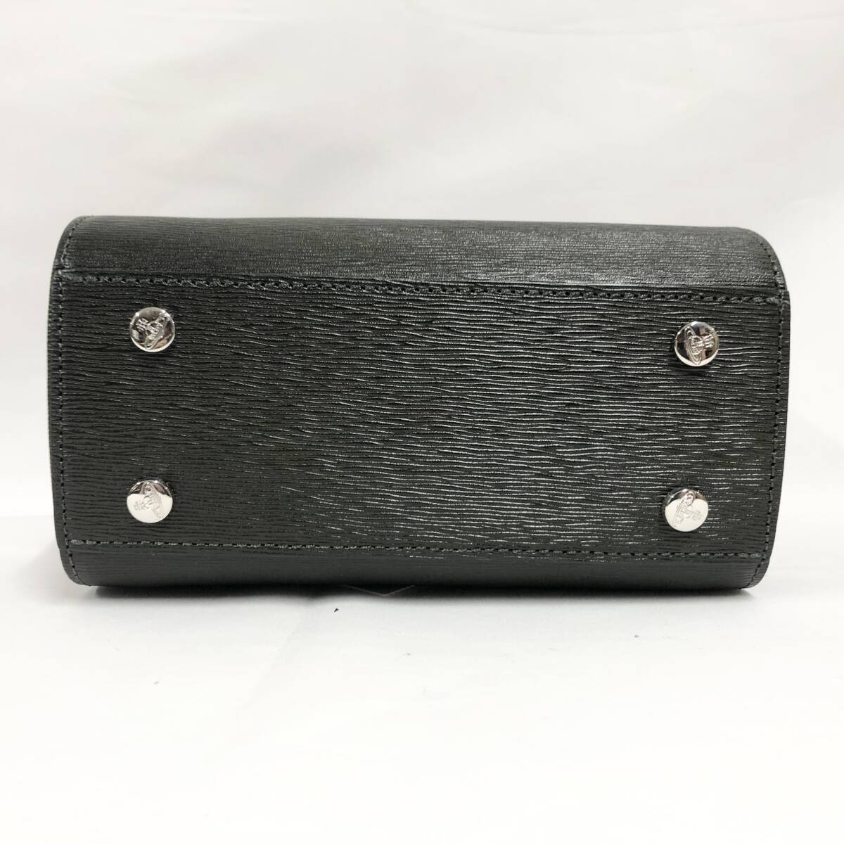 新品未使用 Vivienne Westwood (ヴィヴィアンウエストウッド 新品未使用 Vivienne Westwood (ヴィヴィアンウエストウッド
