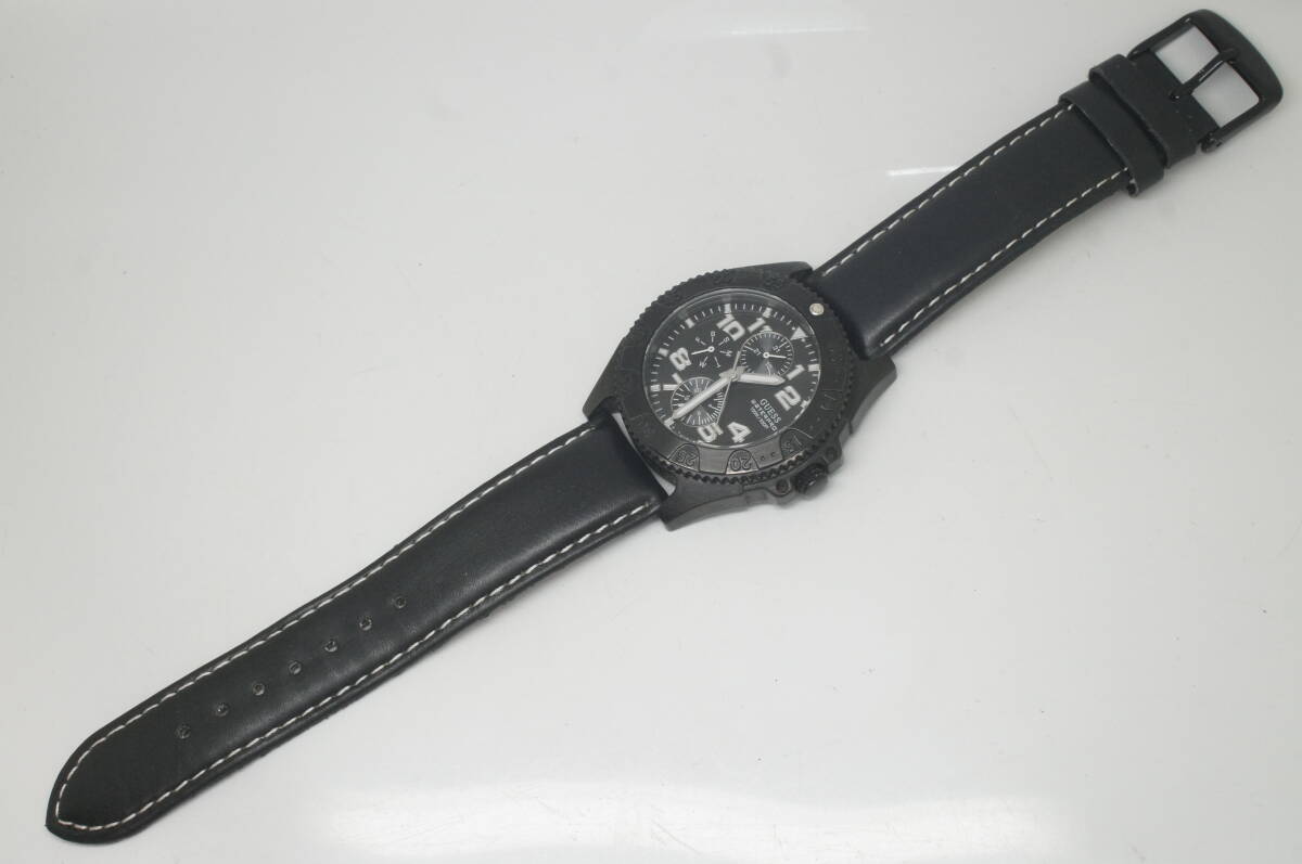 Yahoo!オークション - A113 作動良好 GUESS ゲス 黒文字盤 ラウンドケ...