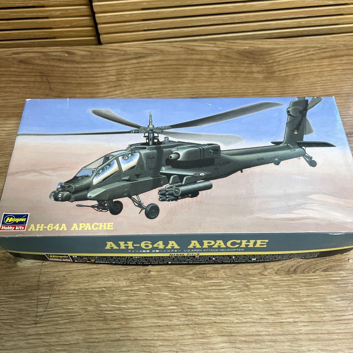 Yahoo!オークション - 100 デカールなし プラモデル 1/72 AH-64A アパ...