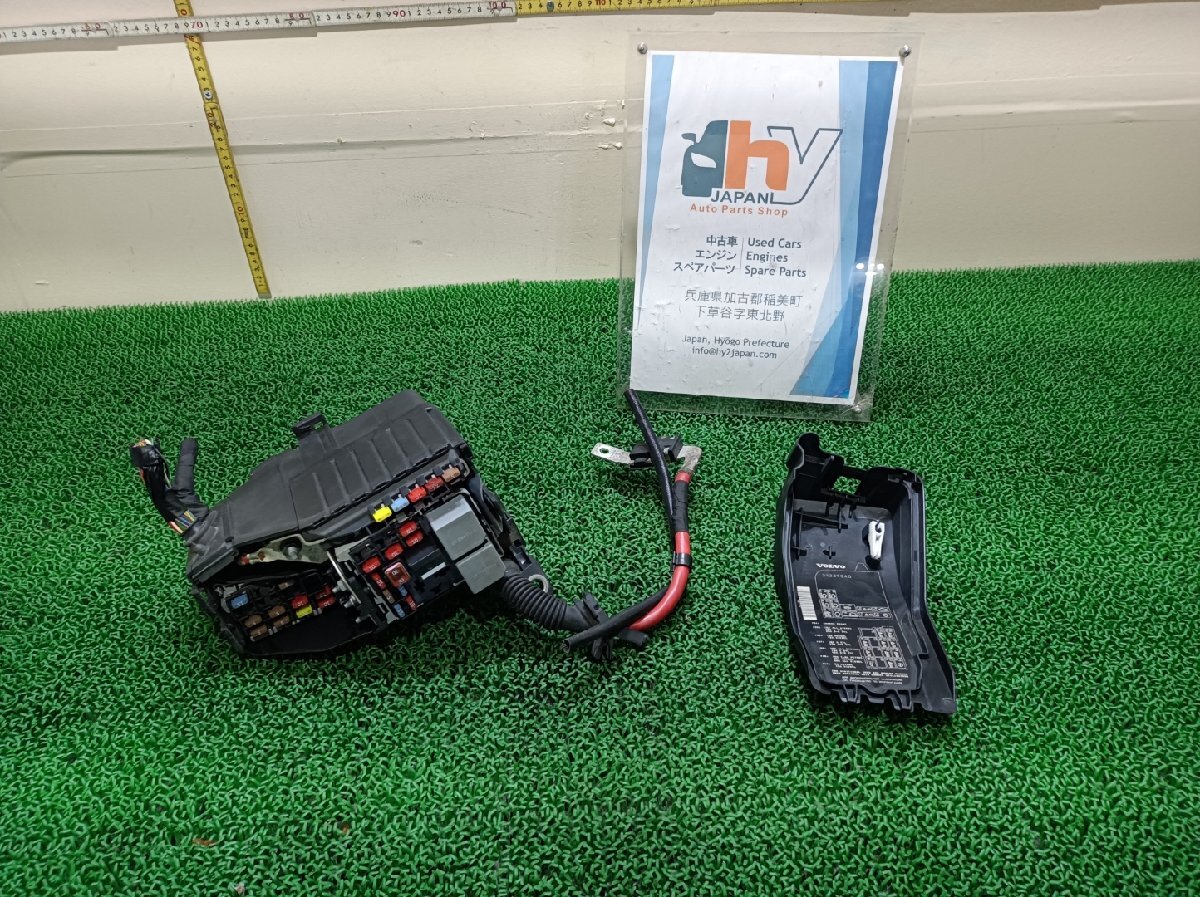 Yahoo!オークション - ボルボ ヒューズボックス V60 DBA-FB4164T 2011 ...