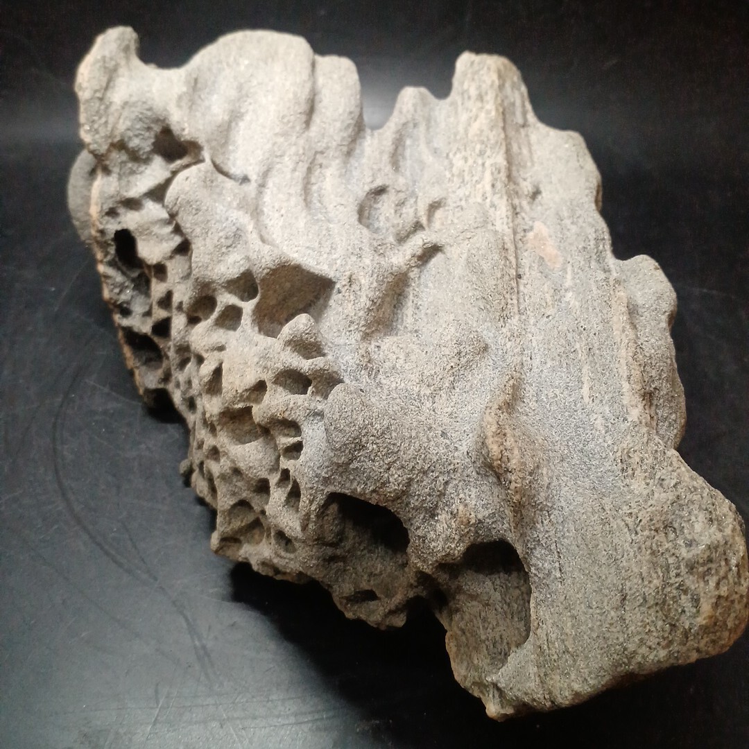 Yahoo!オークション - 12308 南極の石 柘榴石黒雲母片麻岩 6.3kg