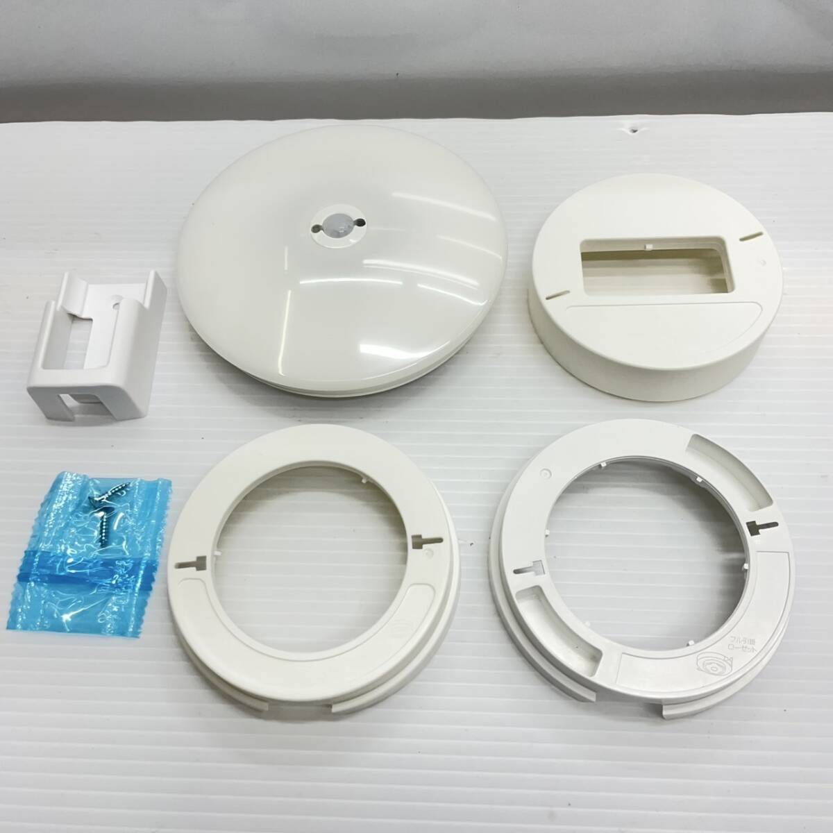 Yahoo!オークション - 送料無料h1028 アイリスオーヤマ ACL6NMS-UU LED...