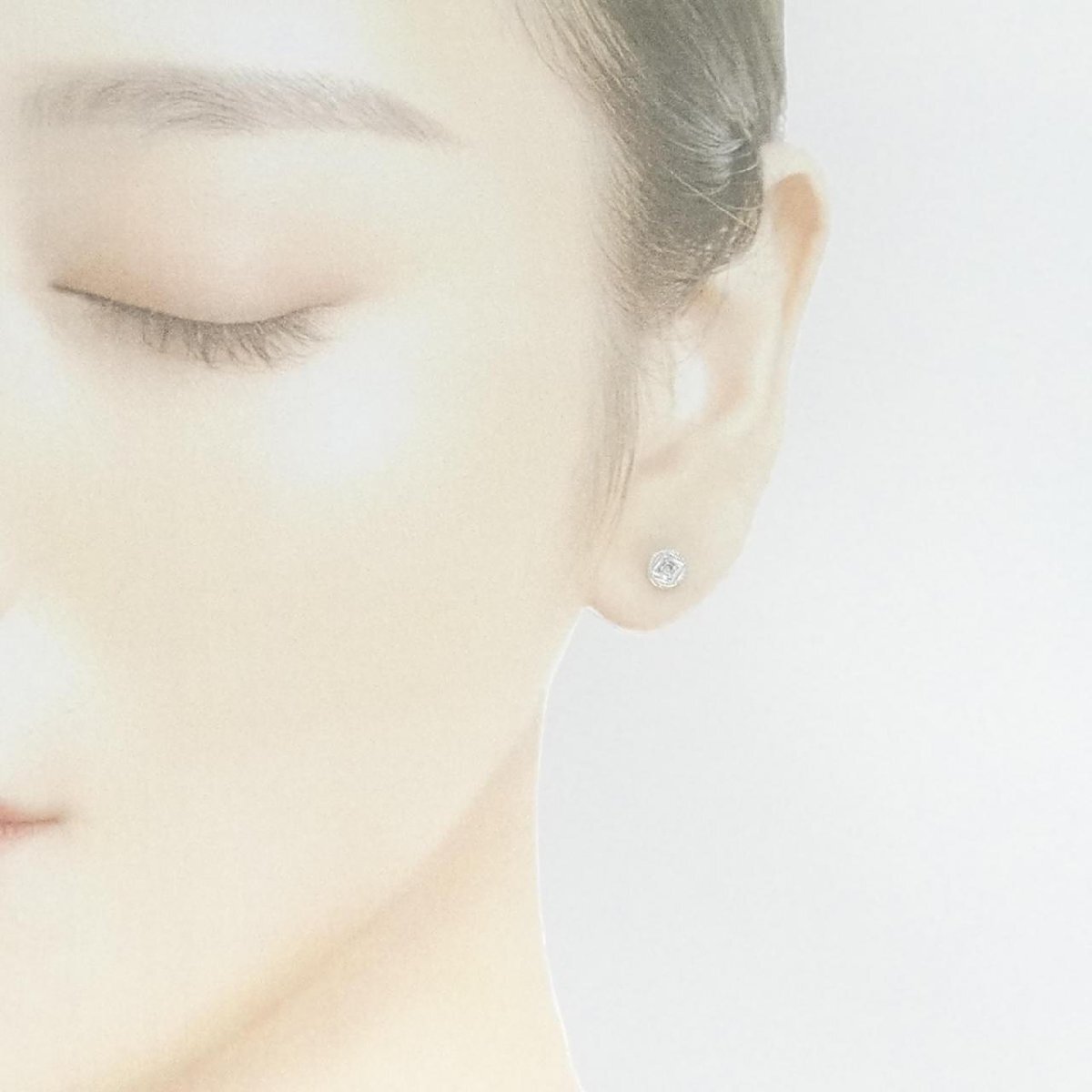 Yahoo!オークション - K18WG ダイヤモンド ピアス 0.04CT