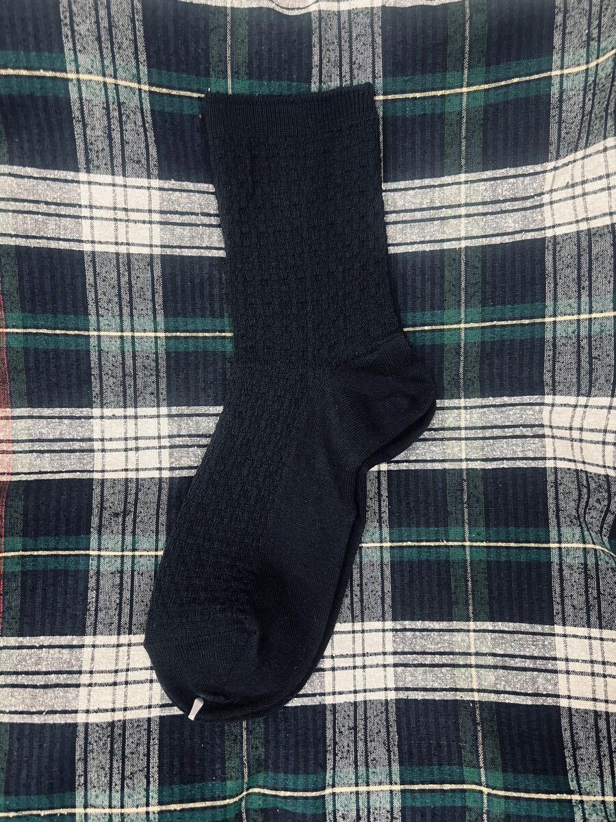 Yahoo!オークション - 日本製 履き口ゆったり シルクコットン靴下 黒