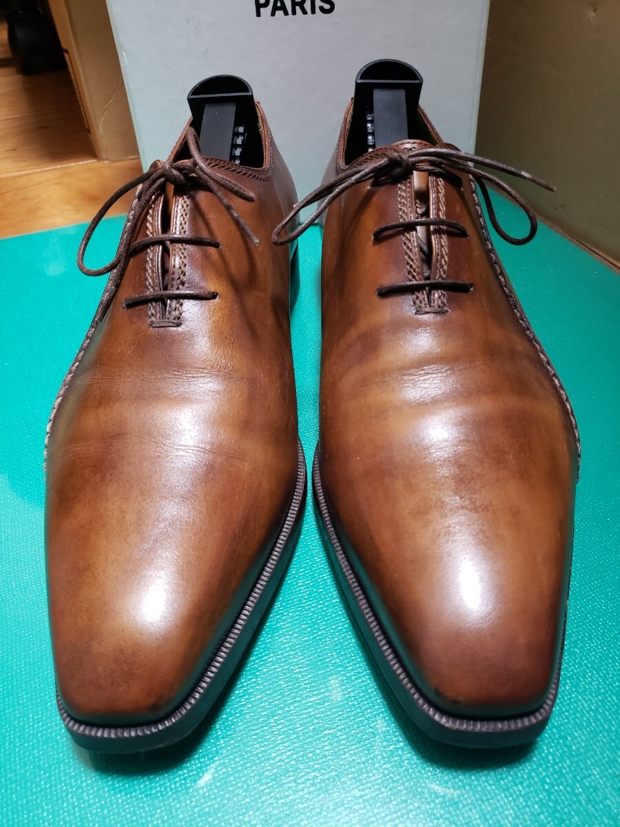 Bibian 比比昂 - Berluti ベルルッティ スカーズ デムジュール Bibian 比比昂 - Berluti ベルルッティ スカーズ デムジュール