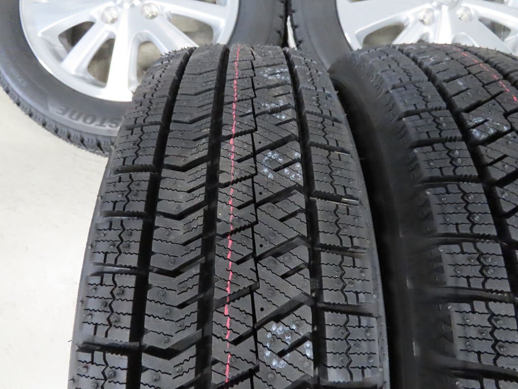 Yahoo!オークション - スズキ エブリイワゴン 155/65R14 純正 DA17 4.5...