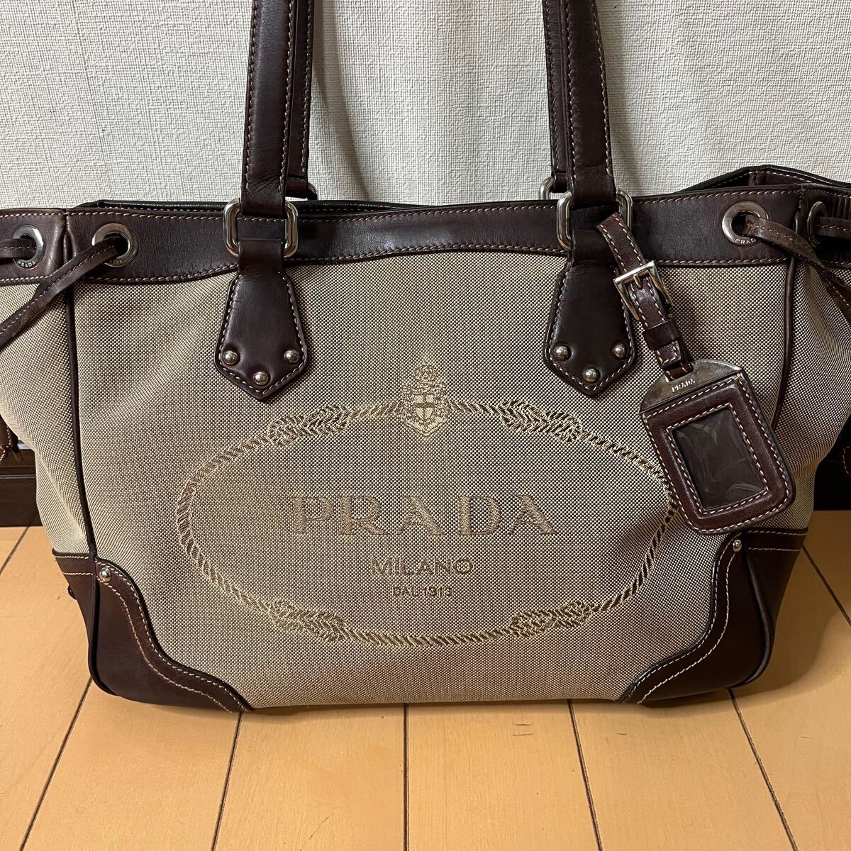 PRADA プラダ トートバッグ ハンドバッグ ショルダーバッグ ロゴ PRADA プラダ トートバッグ ハンドバッグ ショルダーバッグ ロゴ