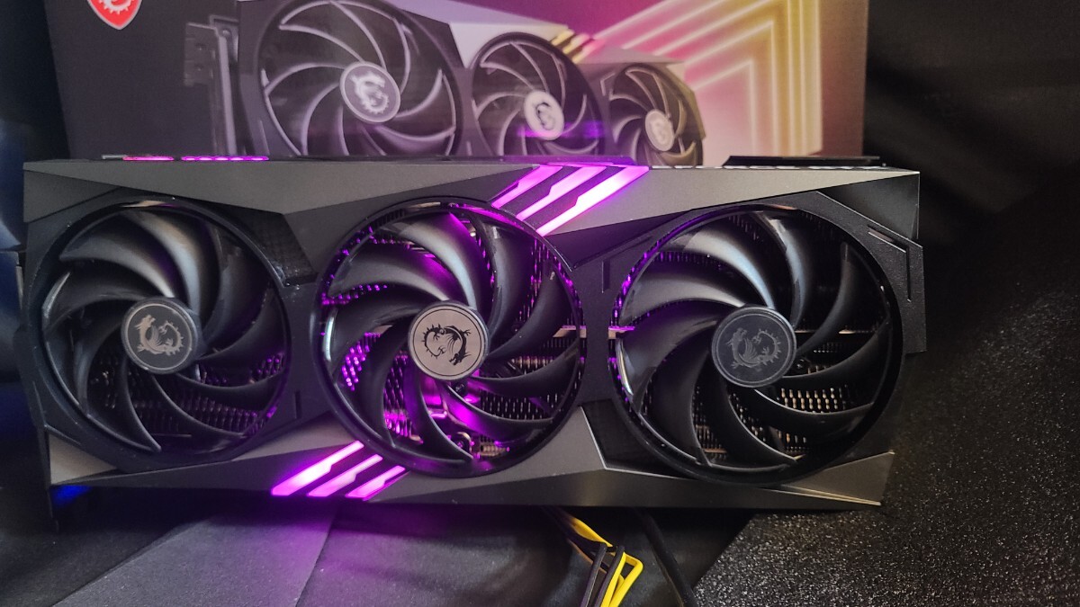 Yahoo!オークション - RTX4090 MSI GAMING X TRIO 24G ジャンク