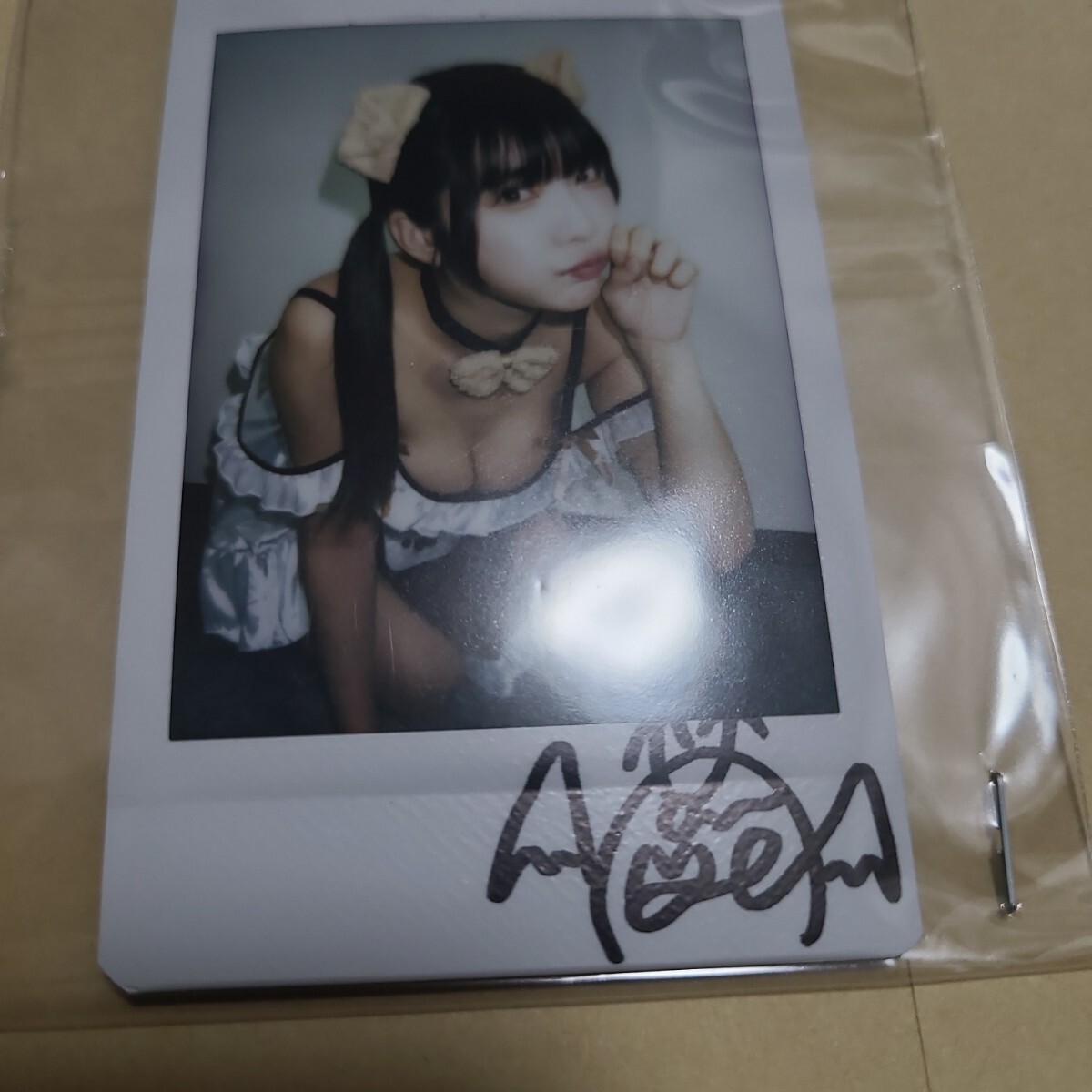 Yahoo!オークション - 天羽希純 #2i2 直筆サイン入りチェキ8