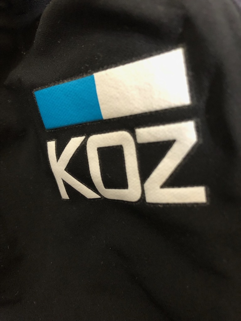 Yahoo!オークション - 未使用 KOZ コパンスイミングスクールの選手用の...