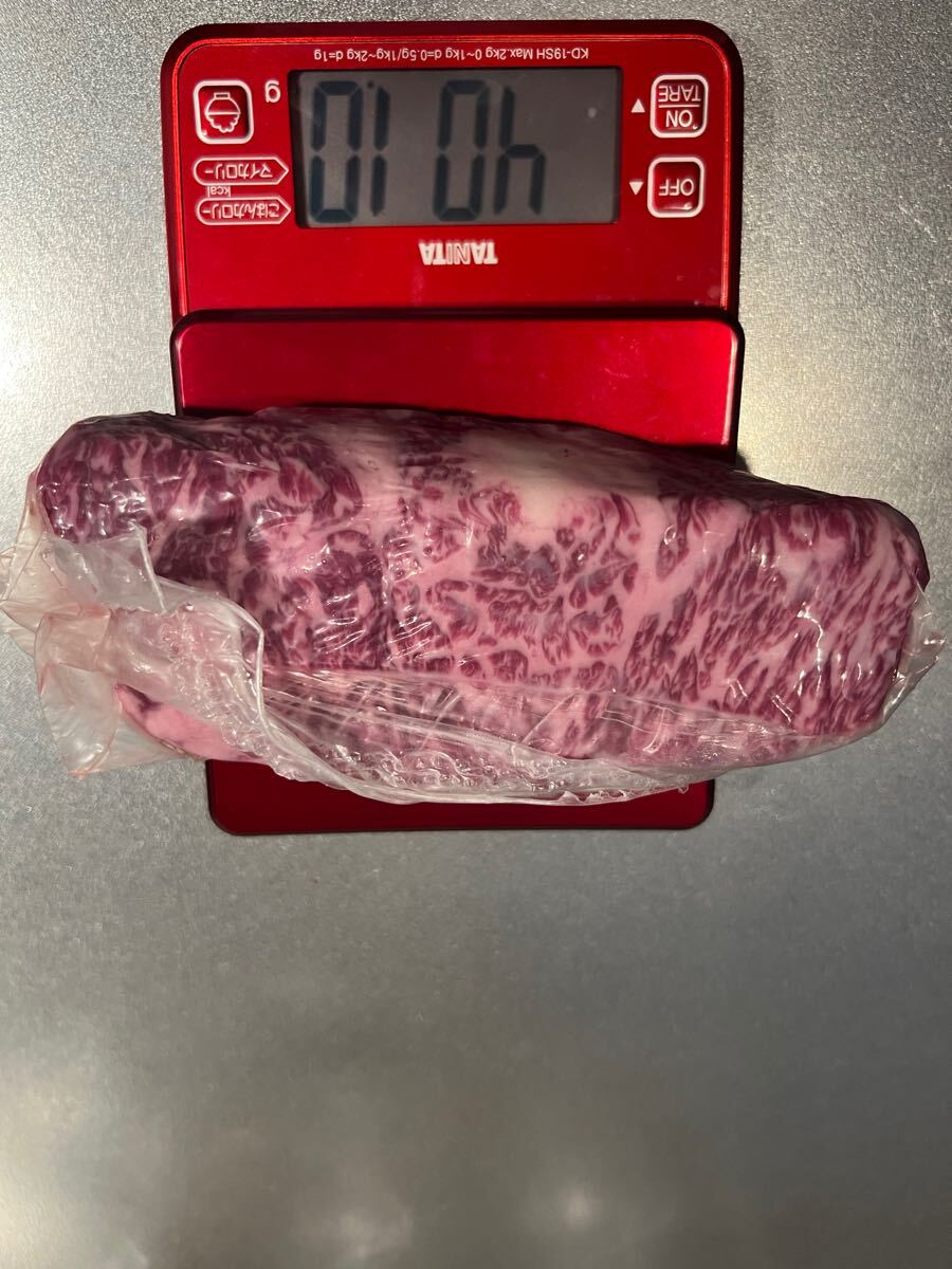 Yahoo!オークション - 国産黒毛和牛A4ランク 焼き材 1099g