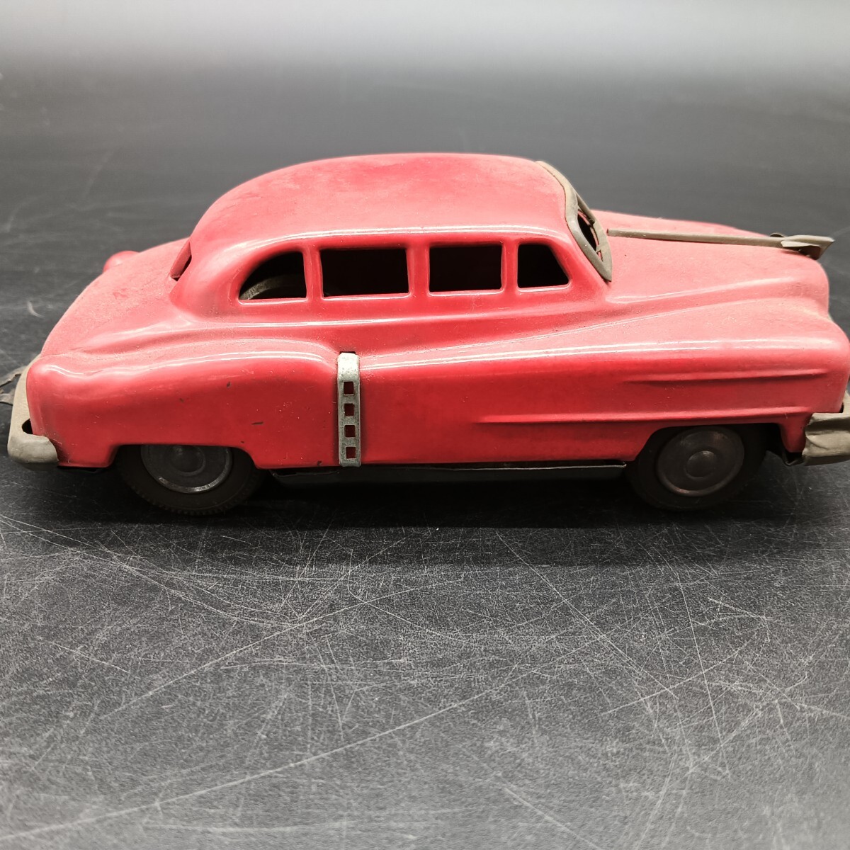 Yahoo!オークション - 【A1252】ブリキ自動車 おもちゃ 日本製 当時物 ...