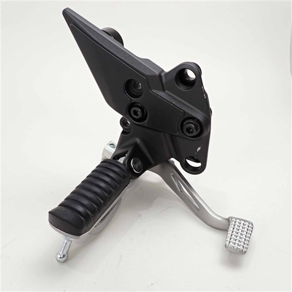 Yahoo!オークション - Z1000SX/ZXT00W 純正 右側 メインステップ(K012...