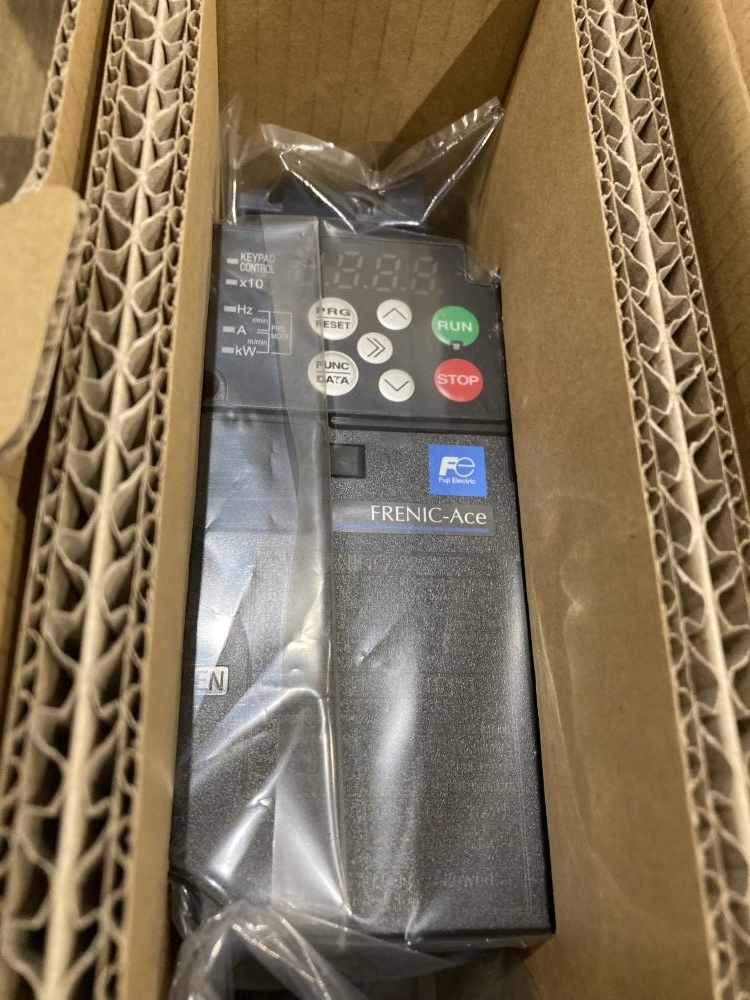 Yahoo!オークション - 018 未使用品・即決価格 富士電機 インバーター ...